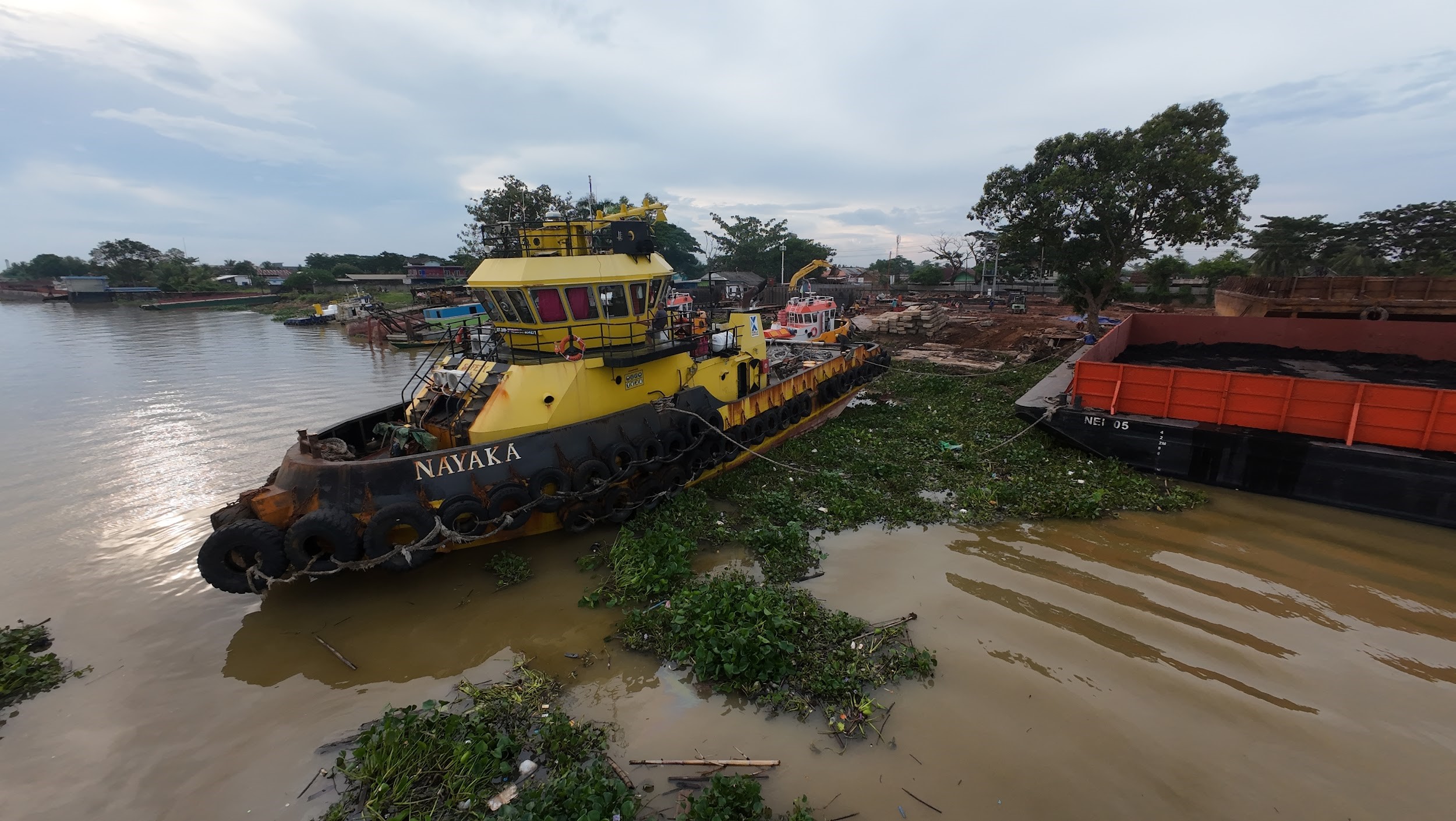 Peran Galangan Kapal dalam Mendukung Industri Pengiriman di Indonesia